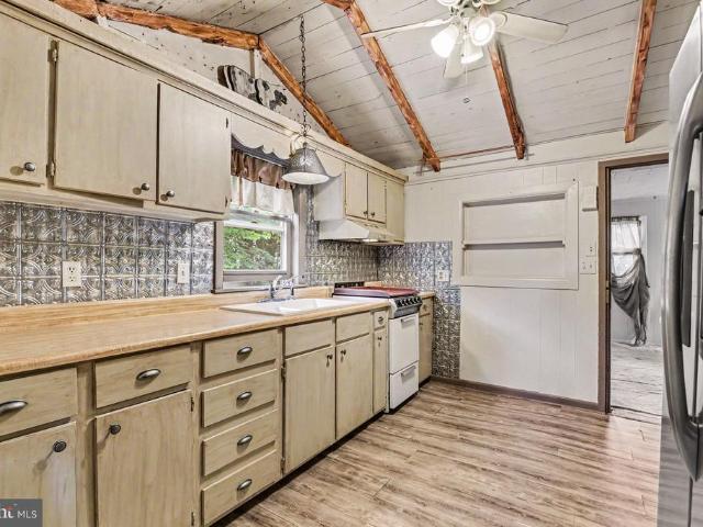 623 Ridge Road