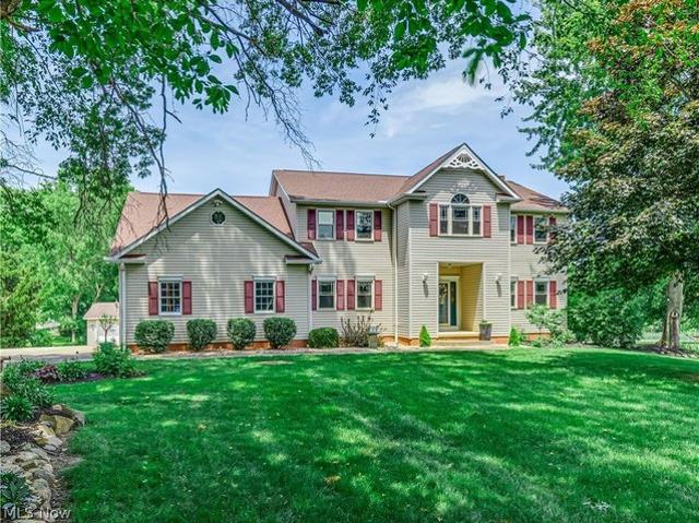 623 W Steels Corners Rd, Cuyahoga Falls, OH 44223