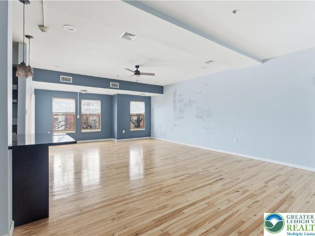 623 Walnut Avenue C2