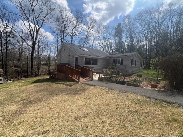 623 Wurtsboro Mountain Rd, Wurtsboro, NY 12790 | MLS #991372 | Compass