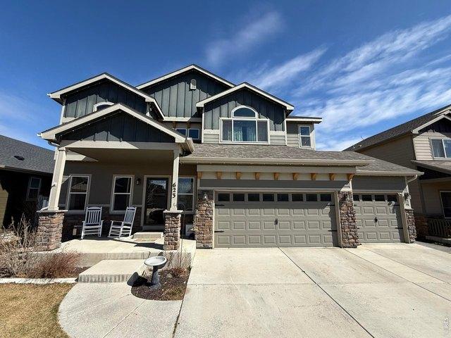 623 Vermilion Peak Dr, Windsor, CO 80550