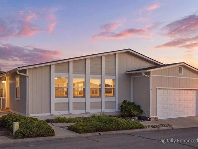 623 Via Santa Cruz, Vista, CA 92081