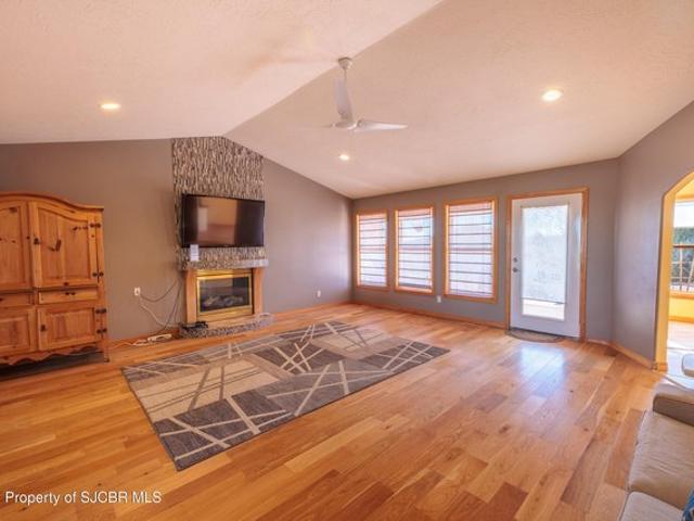 6244 Hood Mesa Trl, Farmington, NM 87401