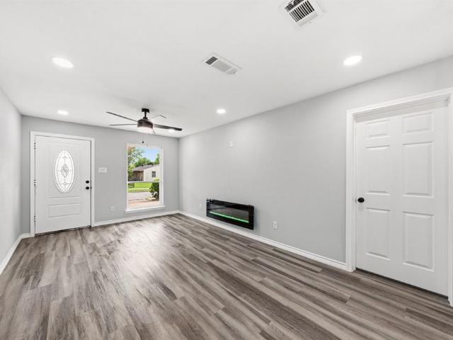 6245 Fenway St, Dallas, TX 75217 | MLS #21234 | Compass