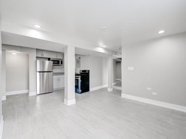 6245 S Champlain Ave Unit B, Chicago, IL 60637
