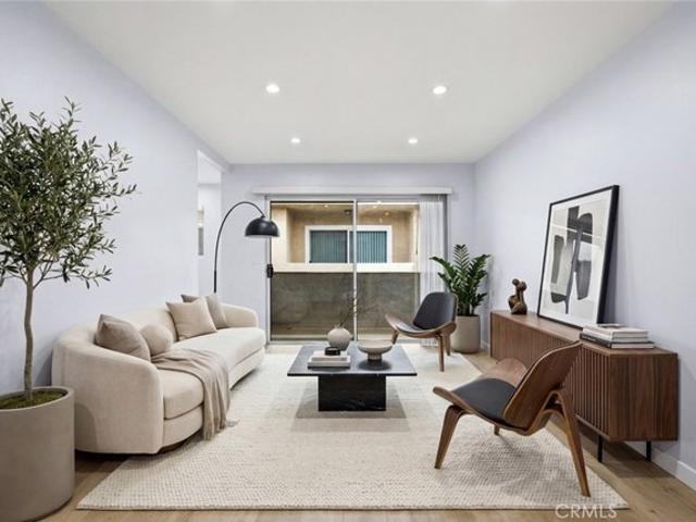 6245 Woodman Ave Apt 209, Valley Glen, CA 91401