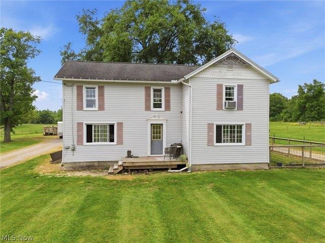 6246 Slater Rd, Andover, OH 44003