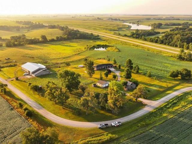 6246 85th St, Agency, IA 52530