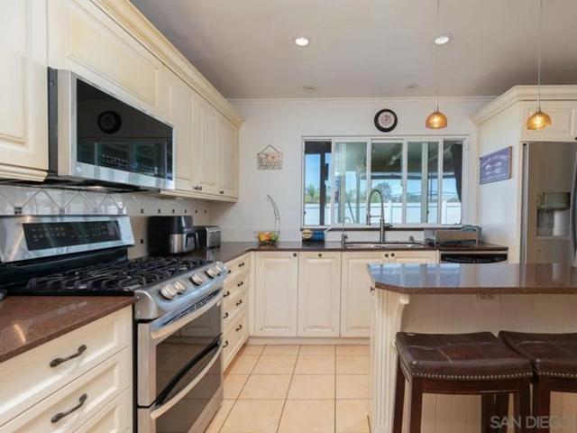 6248 Spruce Lake Ave, San Diego, CA 92119