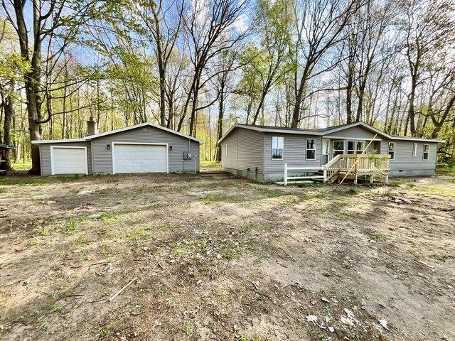 6249 E Tamarack Rd, Vestaburg, MI 48891