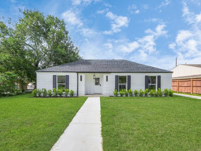 6249 Locke Lane