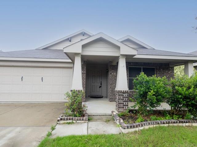 6249 Topsail Dr, Fort Worth, TX 76179