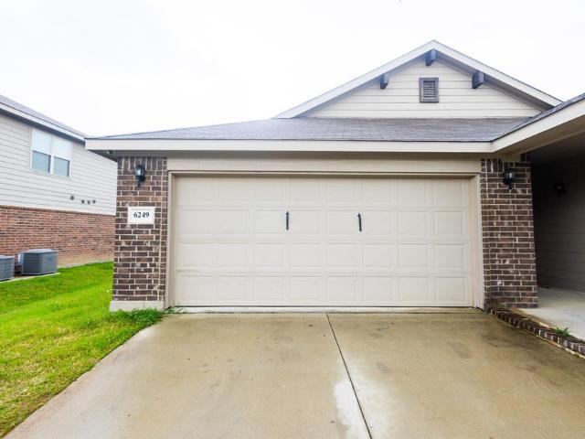 6249 Topsail Drive