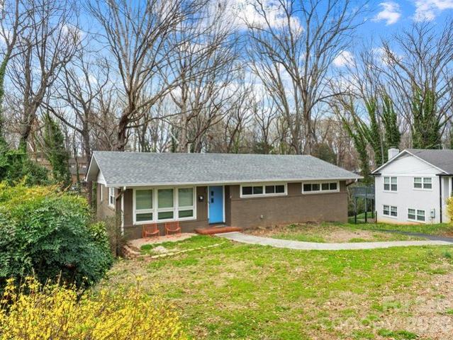 6240 Candlewood Dr, Charlotte, NC 28210