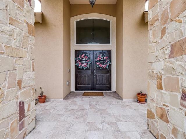 6241 Lago Vista Drive