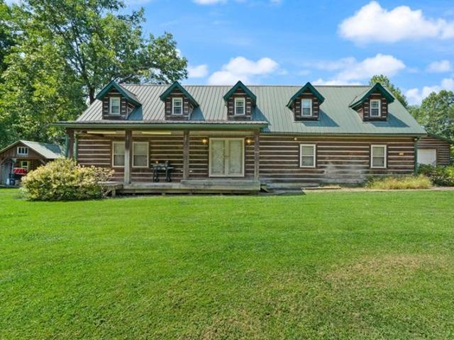 6241 S Wild Bluegrass Dr, Paoli, IN 47454
