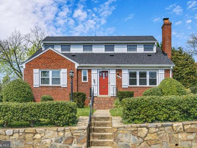 6241 18th Rd N, Arlington, VA 22205