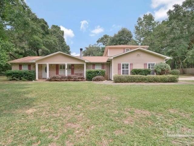 6242 Foxglove Rd, Milton, FL 32570