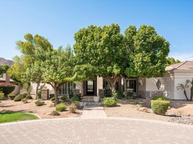 6243 e camelback road