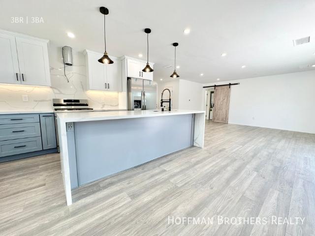 6243 Platt Ave Woodland Hills, CA 91367
