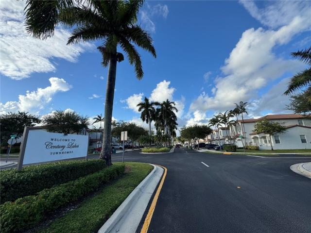 6243 SW 165th Ave, Miami, FL 33193 | MLS #A11969