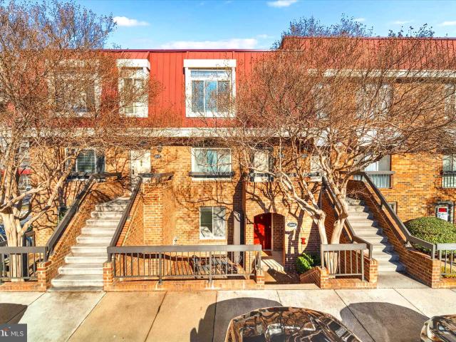 624 15th St S, Unit 1, Arlington, VA 22202 | Compass