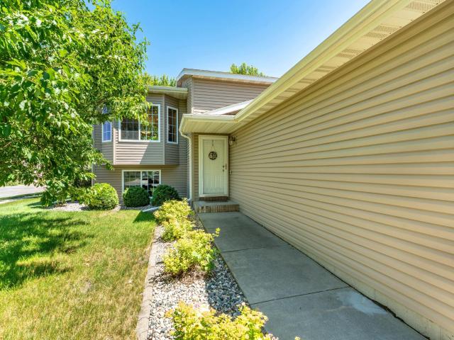 624 29th Street N