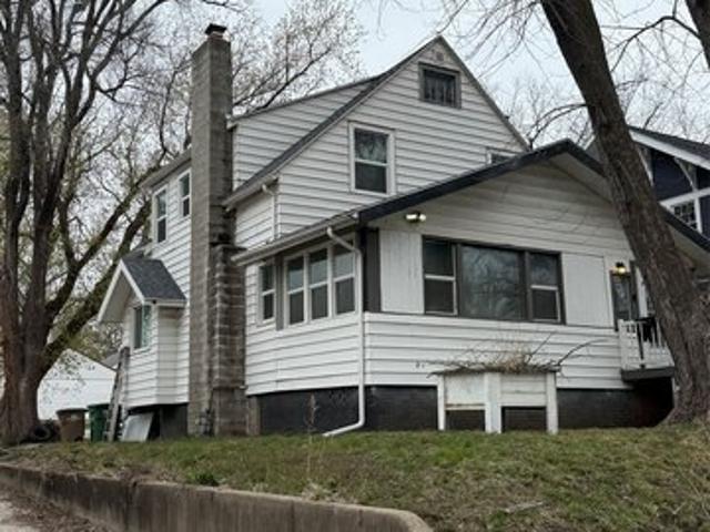 624 5th St, West Des Moines, IA 50265