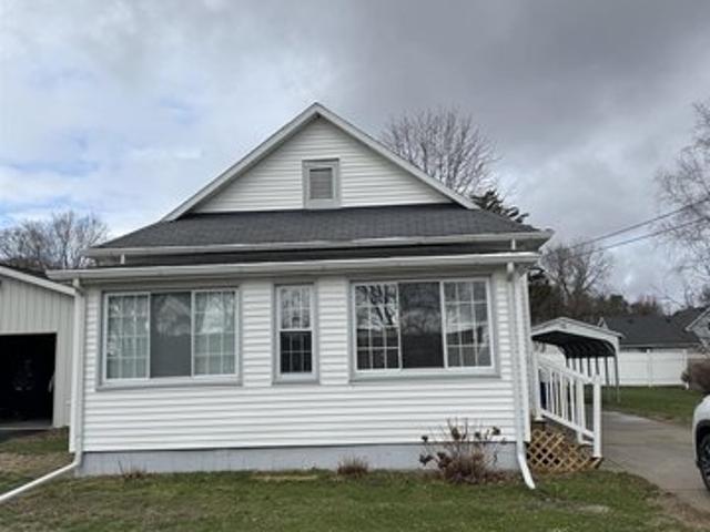 624 Baltic Rd, Saint Charles, MI 48655