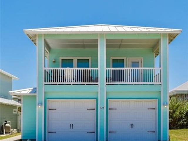 624 Banyan Beach Dr, Port Aransas, TX 78373