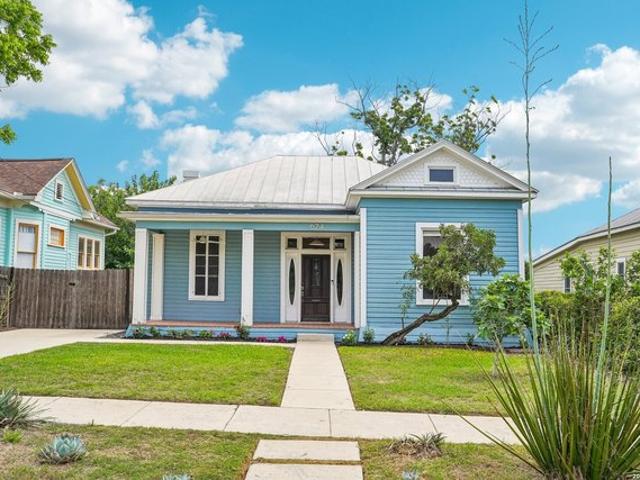 624 Dawson St, San Antonio, TX 78202