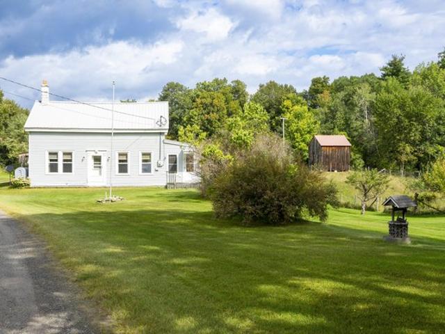 624 Dugway Rd, Keeseville, NY 12944