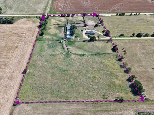 624 E 8th St, Bunker Hill, KS 67626