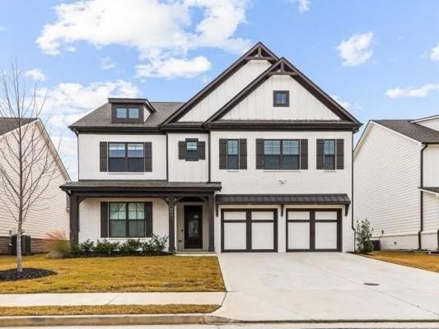 624 Fenwick Park Dr, Lawrenceville, GA 30045
