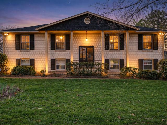 624 Highland View Ct