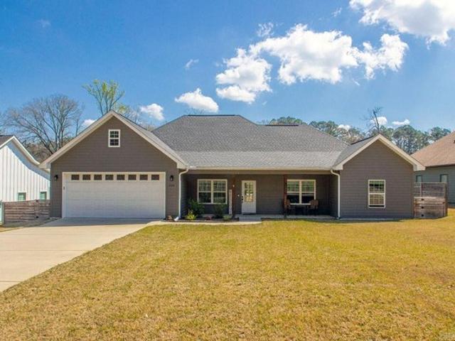 624 Hiram Dr, Bauxite, AR 72011