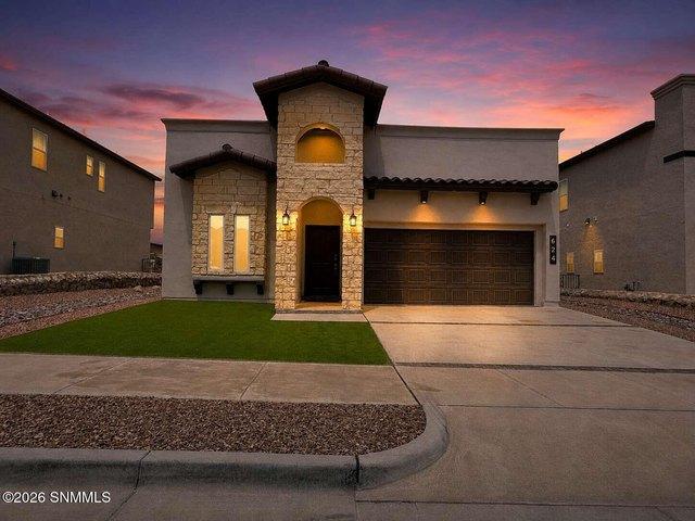 624 LA Entrada Cir, Sunland Park, NM 88063