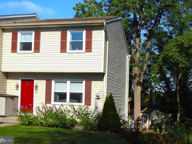 624 Mount Gretna Rd, Elizabethtown, PA 17022