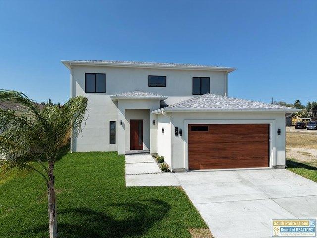 624 N Yturria St, Port Isabel, TX 78578