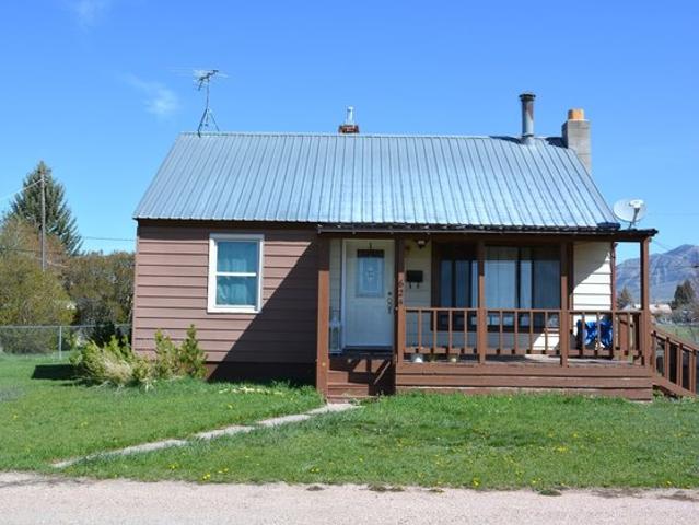 624 S Adams St W, Montpelier, ID 83254