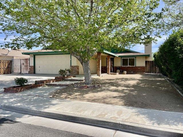 624 Sherwood Dr, Ridgecrest, CA 93555