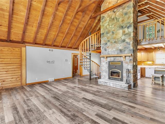 624 Squaw Run Rd