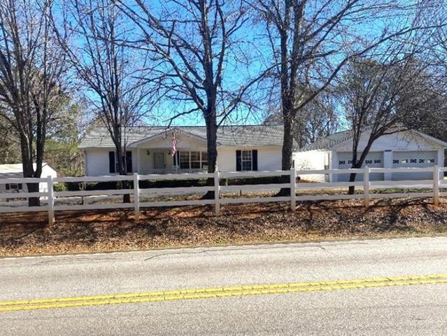 624 Stevenson Rd, Abbeville, SC 29620