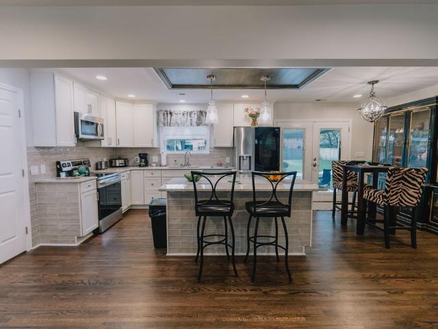 624 Paces Ferry Dr