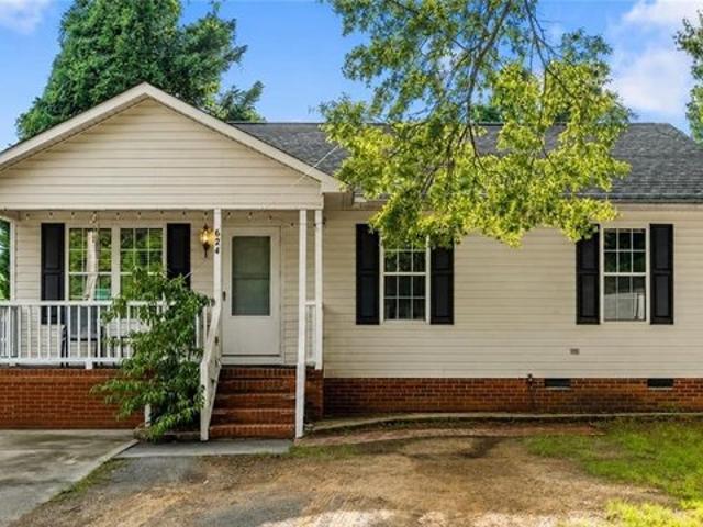624 Paramount St, High Point, NC 27260