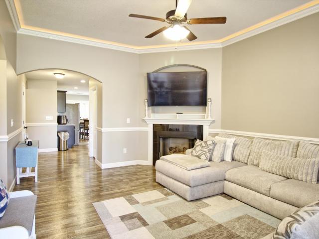 624 Parkway Village Road