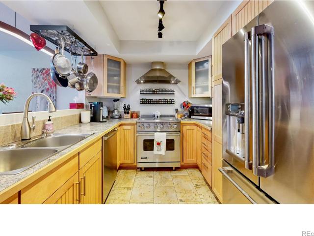 624 Pearl Street # 203