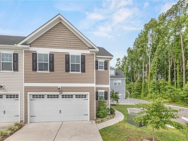 624 Rhema Rd, Virginia Beach, VA 23462