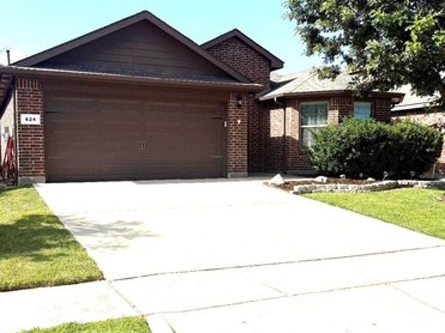 624 River Rock Dr, Azle, TX 76020