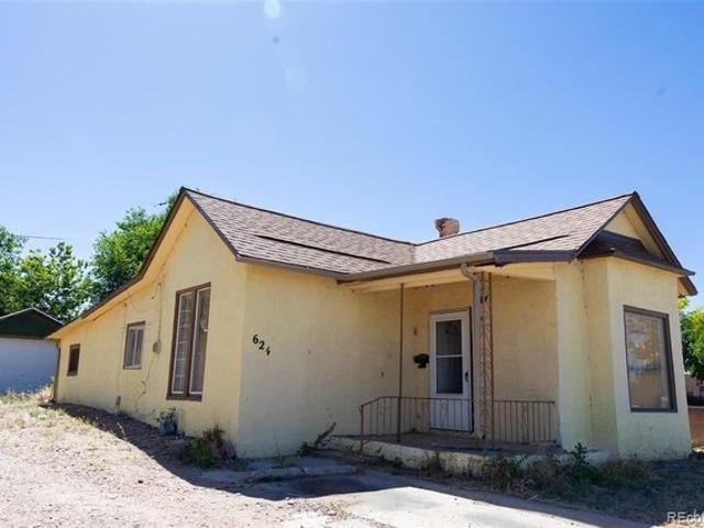 624 W Corona Ave, Pueblo, CO 81004
